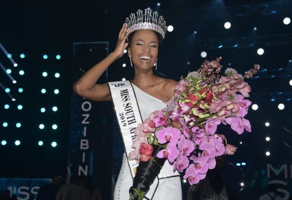 Zozibini Tunzi crowned Miss SA 2019 | Fakaza News