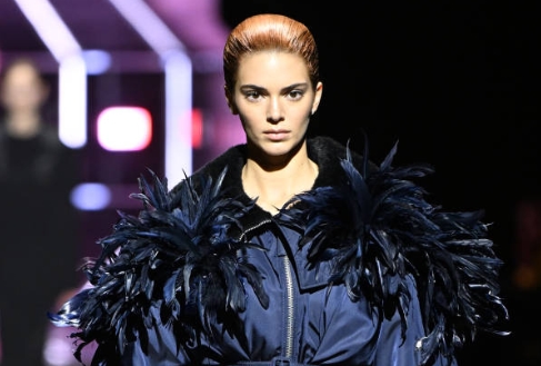 Top 5 highest-paid models in the world | Fakaza News