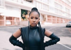 Pabi Cooper reunites with her former football team (Video) | Fakaza News